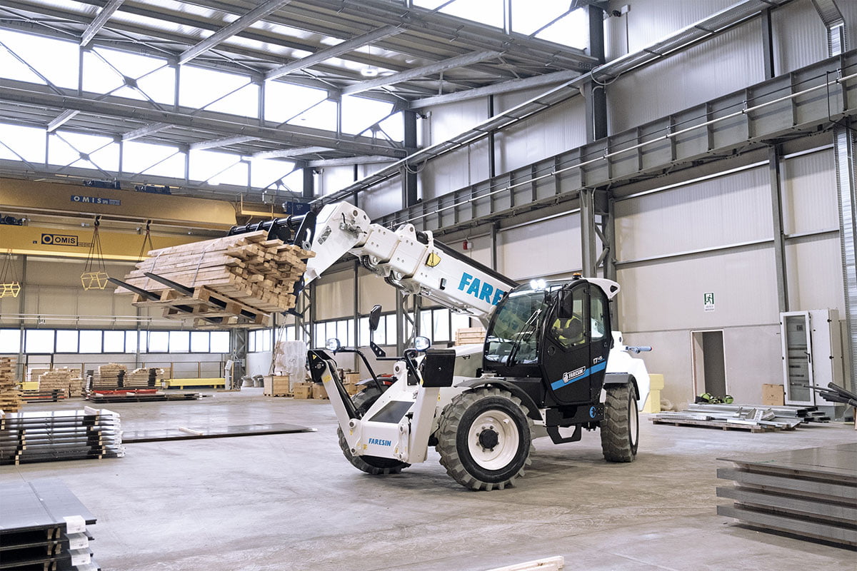 Electric Telehandlers | Hannaman Material Handling